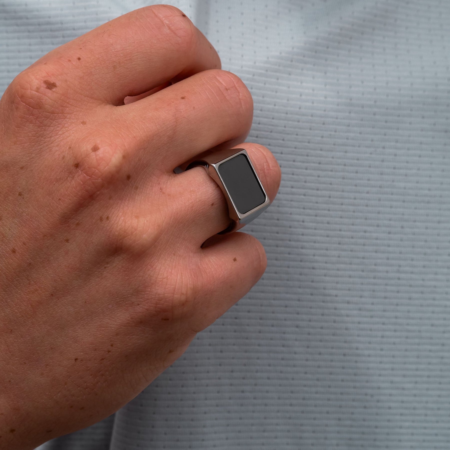 Elysium Perseus: Titanium 8mm Ring Black Diamond Signet